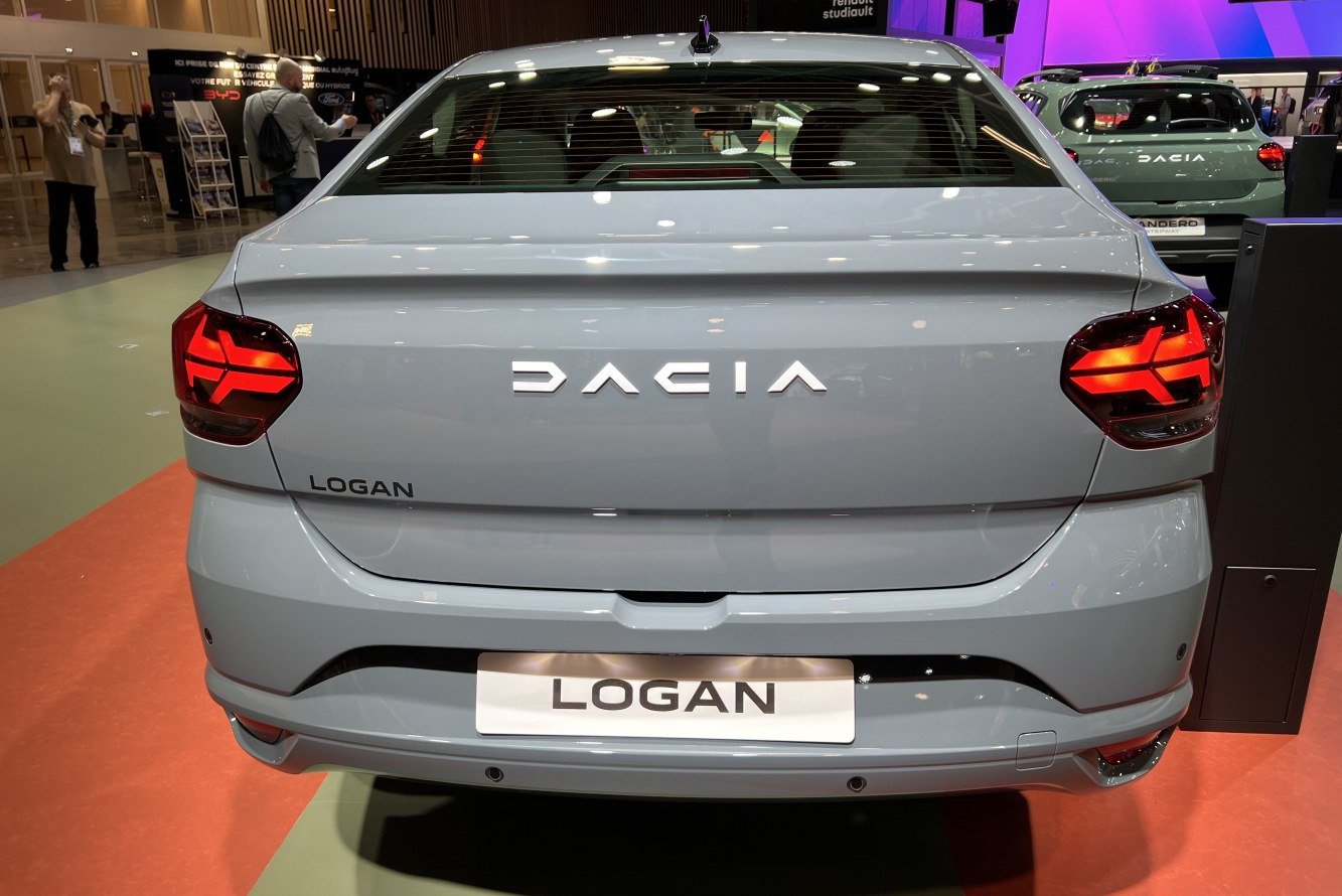 Dacia Logan III (facelift 2022) 1.0 TCe (90 Hp) 6MT